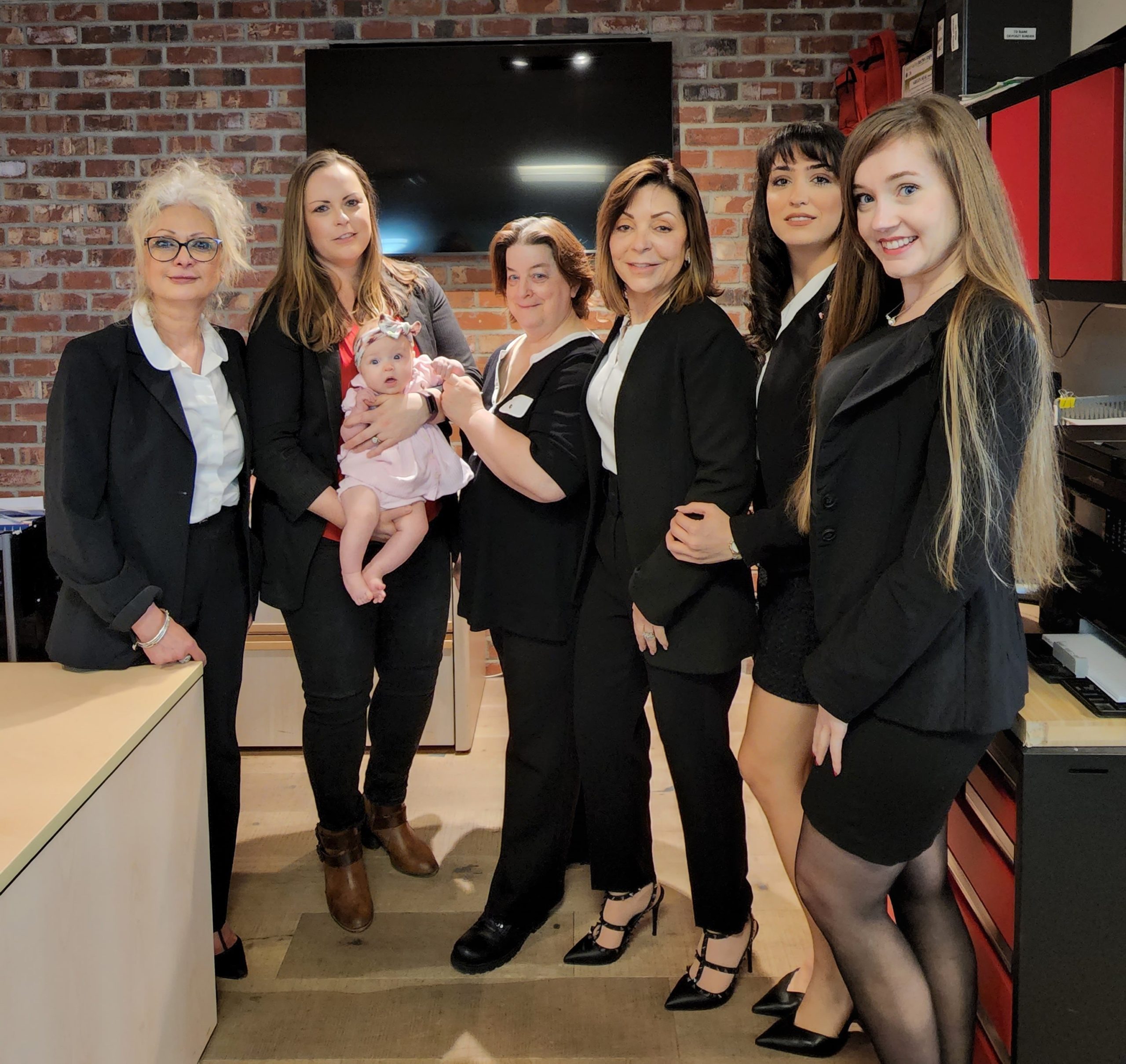 About Us | Kim Vickers & Associates, North Shore Notary